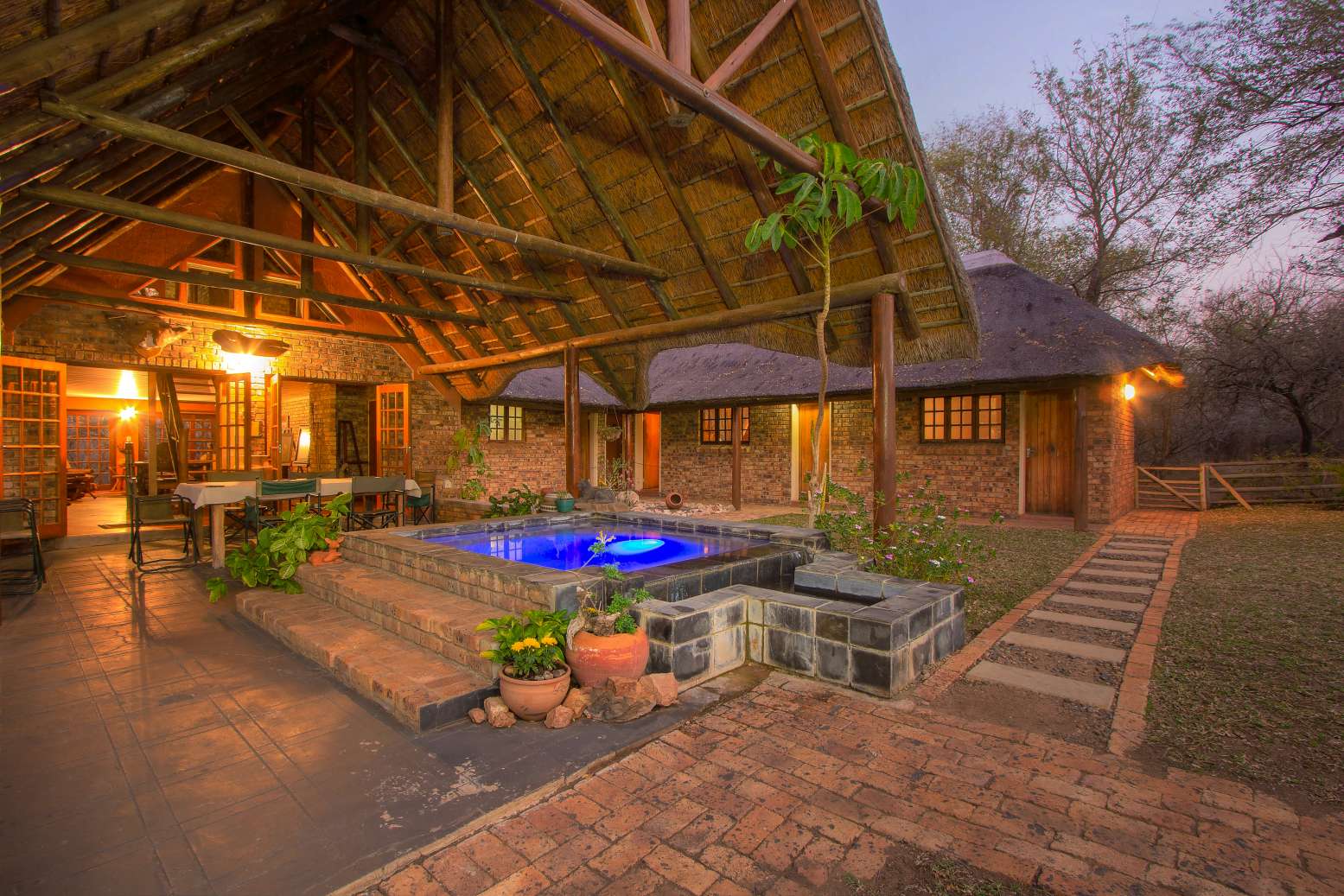 SERENITY Du Bois Lodge – Rhino Room – Marloth Park Tourism