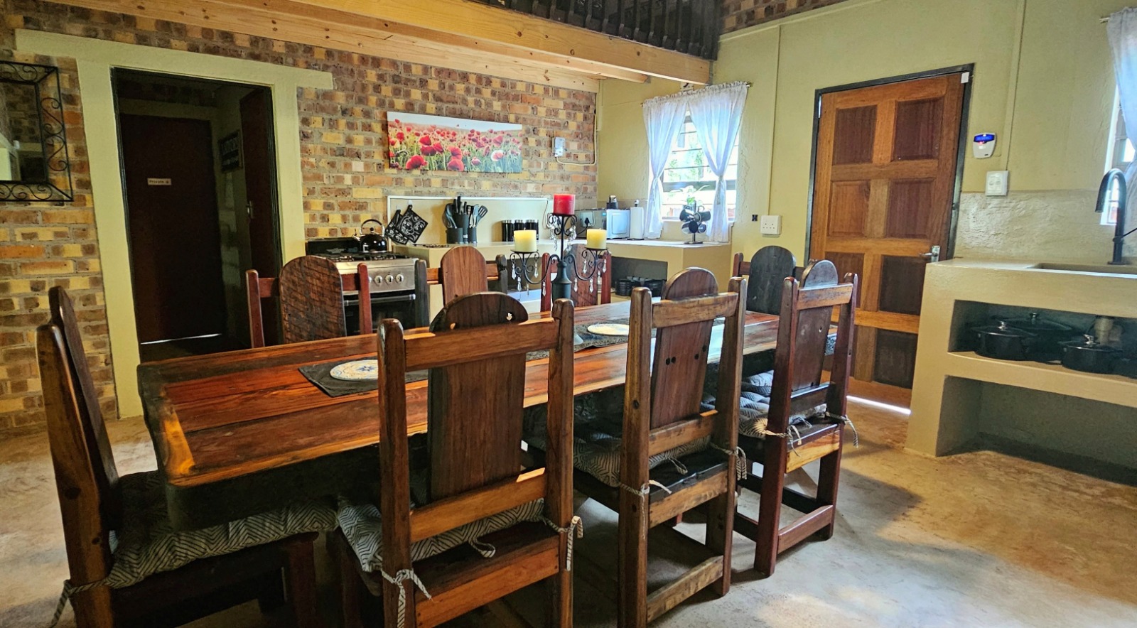 Motlopi @ Kruger – Safari Bush Retreat – Marloth Park Tourism